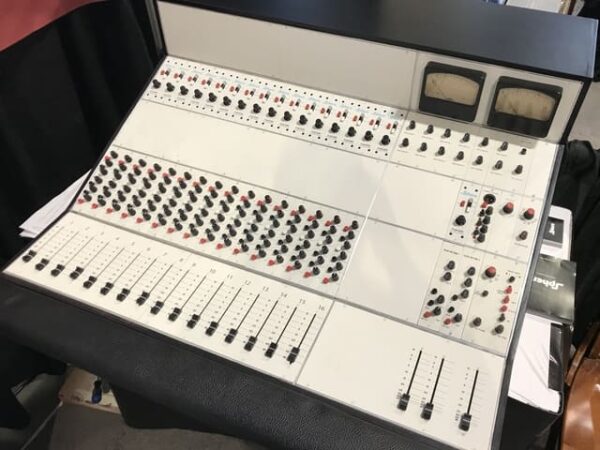 Sphere Eclipse Alpha 2 Console - Sphere Recording Consoles